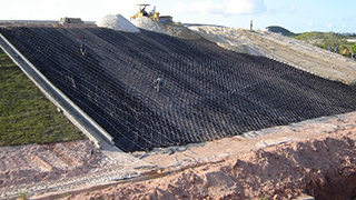 Landfill – Geomembrane Protection