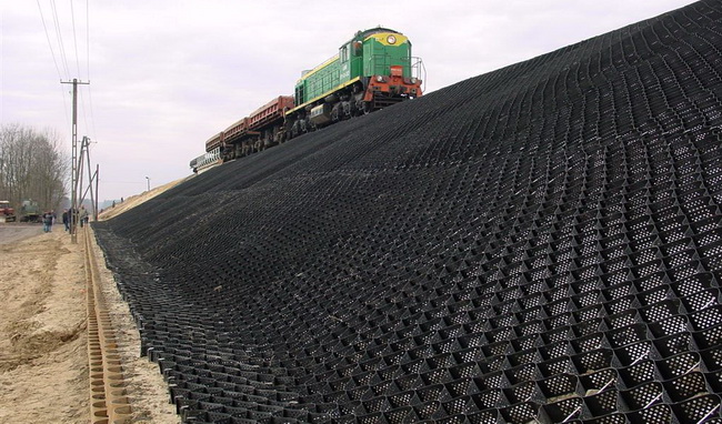 GEOWEB® – 3D Geocell Slope & Channel Protection