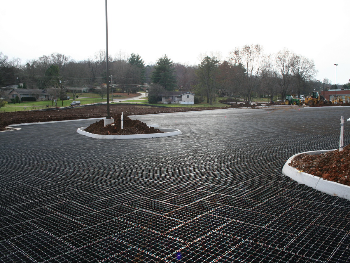 GEOBLOCK®5150 Vegetated Porous Pavement | Presto Geosystems