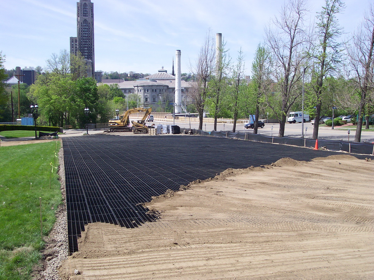 GEOBLOCK® Vegetated Porous Pavement | Presto Geosystems