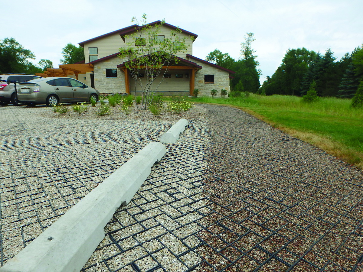 GEOPAVE® Aggregate Porous Pavement | Presto Geosystems
