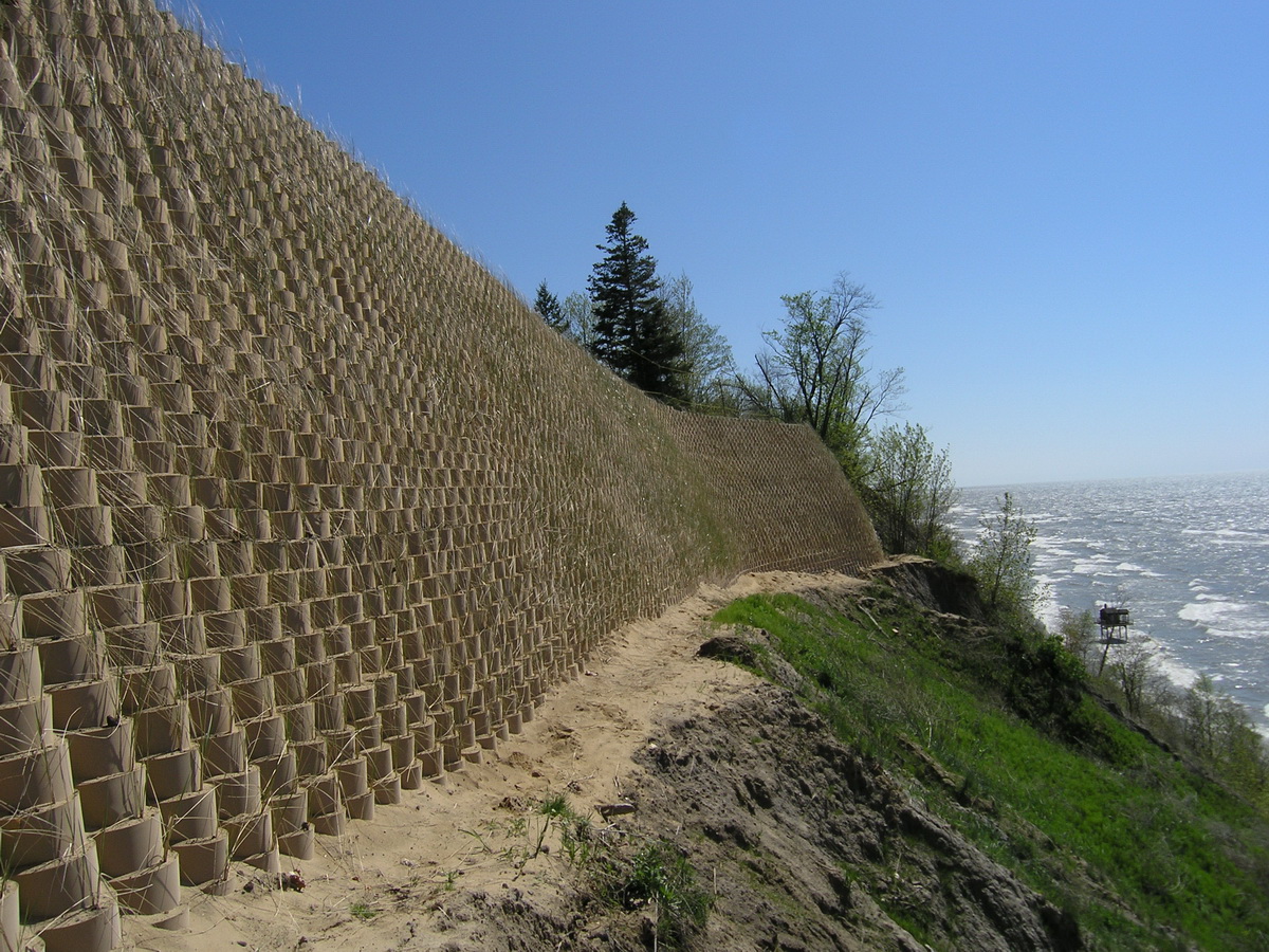 GEOWEB® Retaining Walls | Presto Geosystems